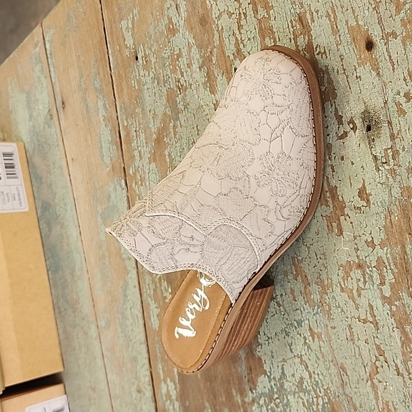 Very G | Shoes | New Very G Crown Slip On Mule | Poshmark